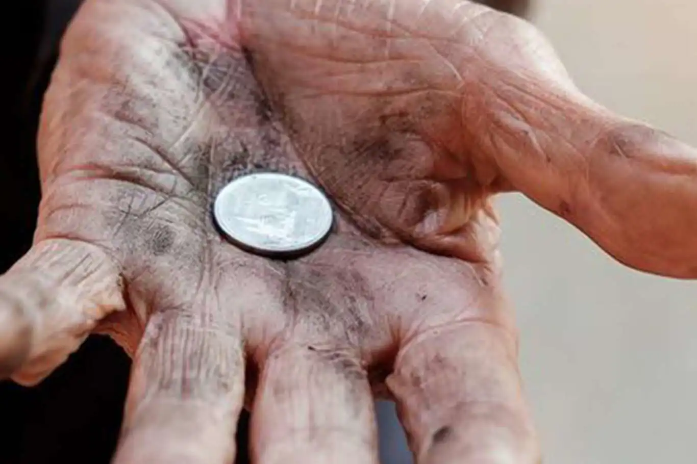 Turkish poverty rates see slight improvement in 2023, despite ...